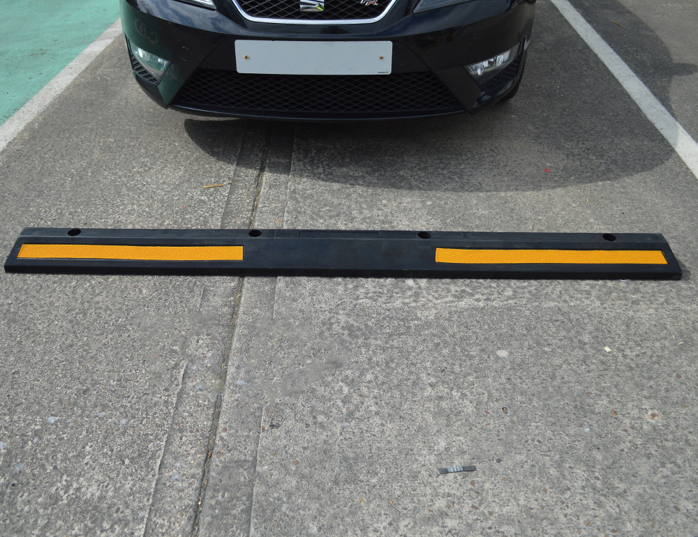 Rubber Wheel Stop 1650 - 2000mm - Kingfisher Direct Ltd